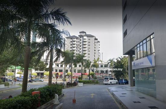 Shop-Office for Sale in SS6, Petaling Jaya by Sean Inn