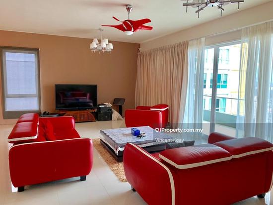 Condominium for Sale in Central Park condominium by Vincent Koay