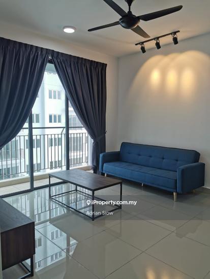 Condominium for Sale in The Henge by Adrian Siow