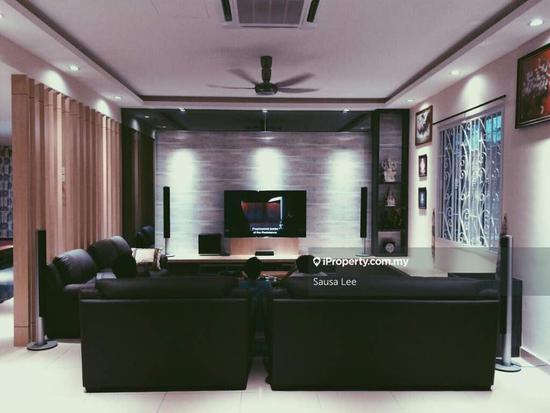 Semi-Detached House for Sale in Taman Kempas Utama, Tebrau by Sausa Lee