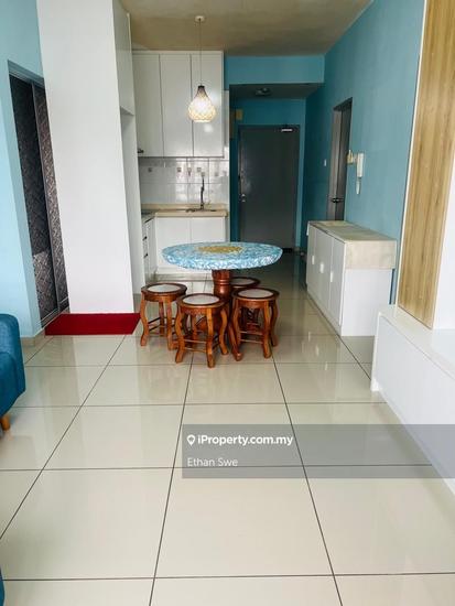 Condominium for Sale in The Edge Residence by Ethan Swe