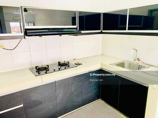 Condominium for Sale in Ivory Residence by Elynne Lim