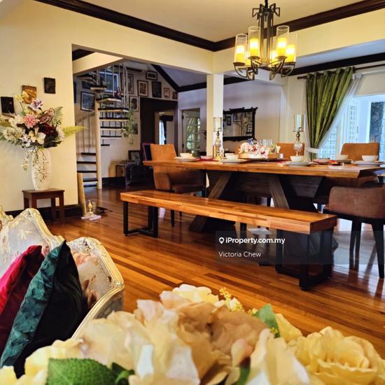 Bungalow House for Sale in SS19, Subang Jaya by Victoria Chew