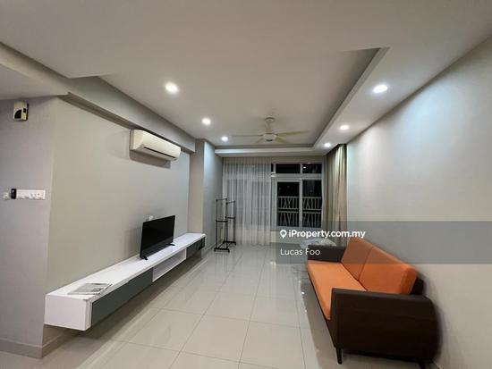 Condominium for Rent in The Peak Residences by Lucas Foo