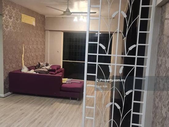 Apartment for Sale in Pangsapuri Sri Pelangi by Elvis Kok