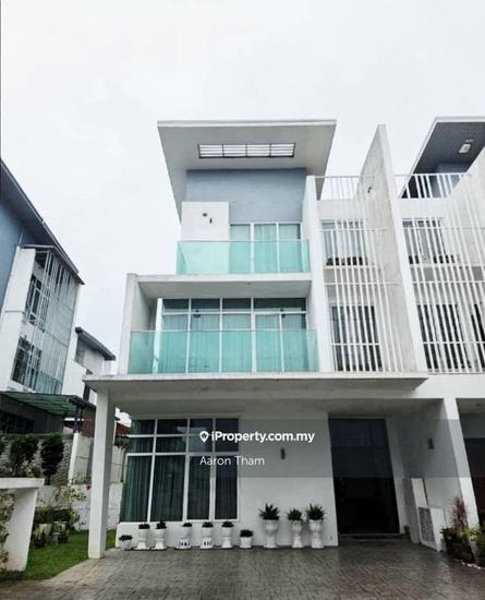 Semi-Detached House for Sale in Garden Residence, Cyberjaya by Aaron Tham