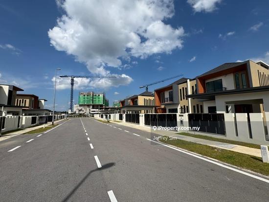 Bungalow House for Sale in Taman BDC, Kuching by Jeffrey Sim