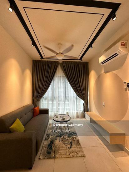 Service Residence for Rent in Majestic Maxim by Haley Chern