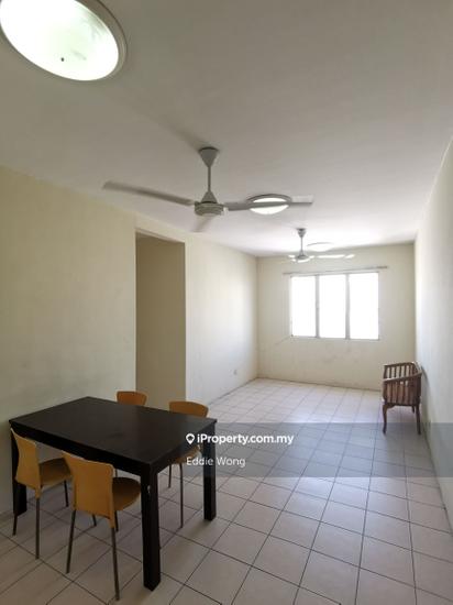 Service Residence for Sale in Casa Subang by Eddie Wong