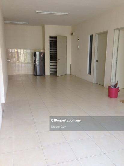 Condominium for Sale in Platinum Lake PV 13 by Nicole Goh