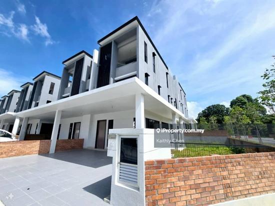 Cluster House for Rent in Bandar Bukit Puchong, Puchong by Kaithly Chen