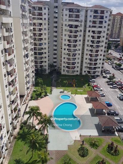 Apartment for Rent in Pandan Court by Christine Chong