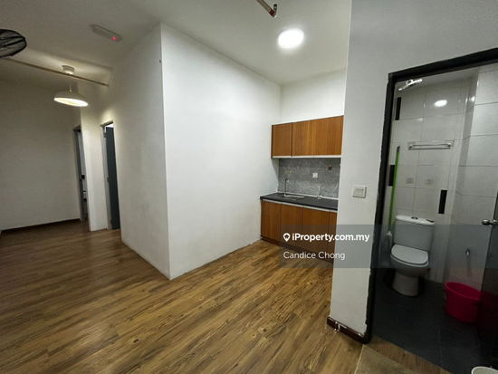 Service Residence for Sale in Suria Jaya by Candice Chong