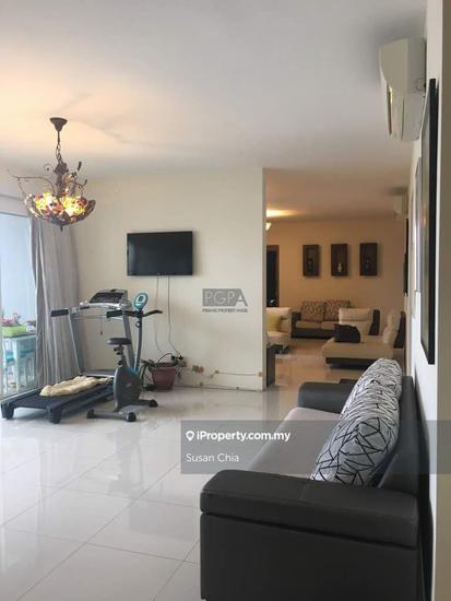 Condominium for Sale in Central Park condominium by Susan Chia