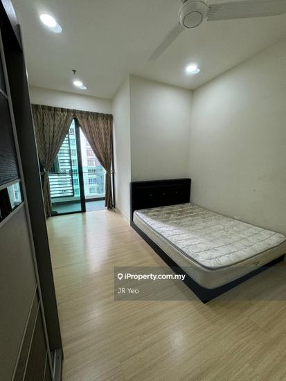 Service Residence for Rent in Res 280 by JR Yeo