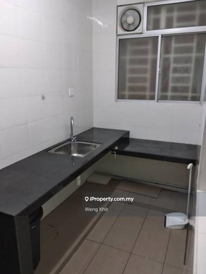 Residensi Servis untuk Dijual di Platinum Lake PV 21 oleh Weng Khit