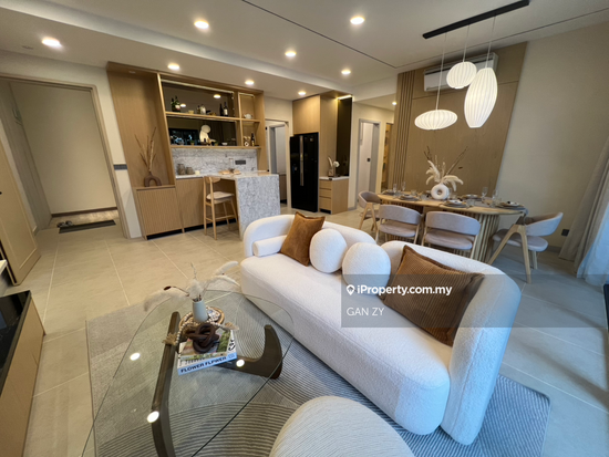 Condominium for Sale in Oaka Residences by GAN ZY
