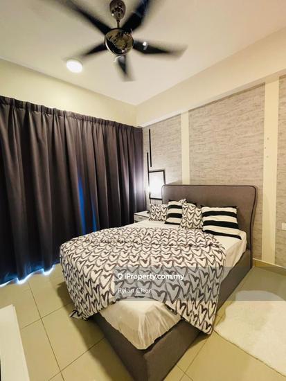Service Residence for Rent in HYVE by Rylan Chen