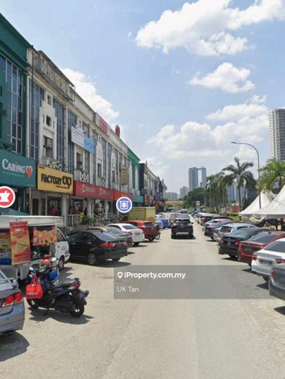 Shop for Rent in Bukit Kinrara Industrial Park, Puchong by UK Tan