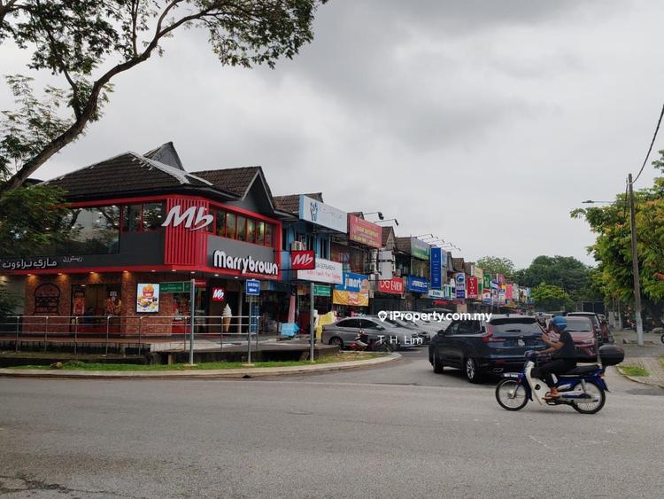 Shop for rent at Hot Shah Alam Seksyen 18 shop office near banks, mydin ...