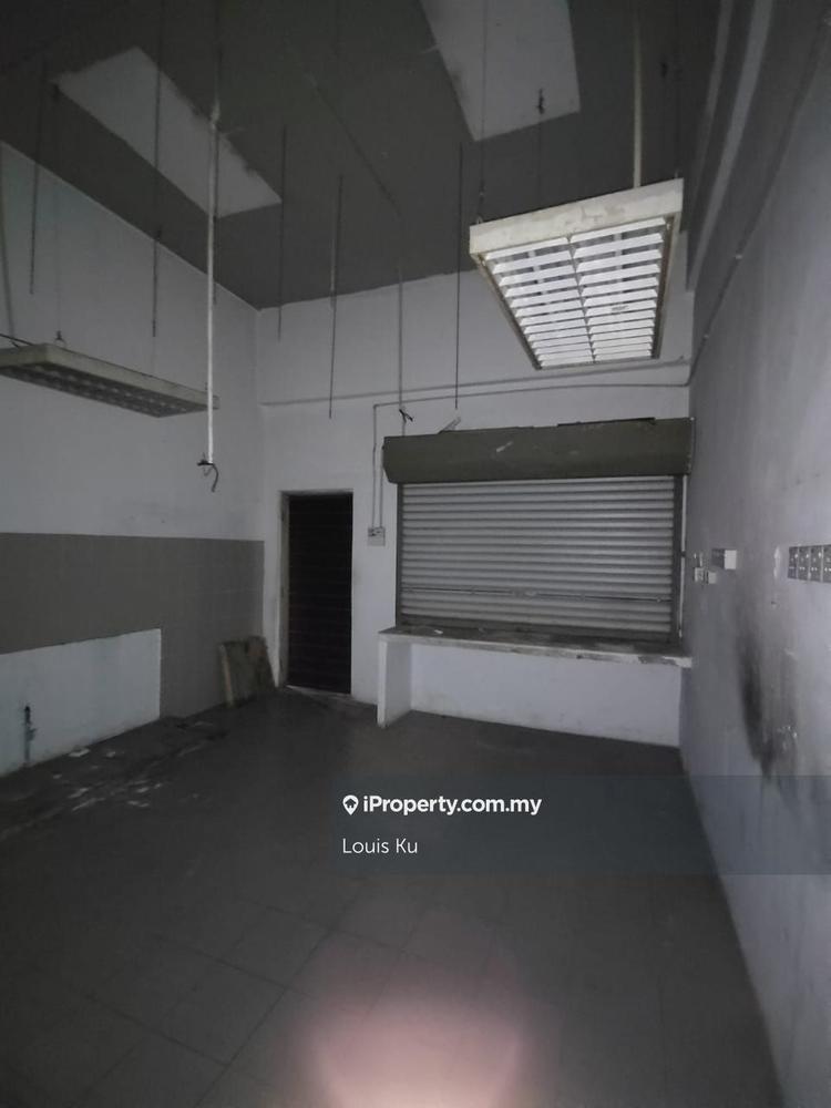 Retail Space for rent at Bangi Gateway Shopping Mall - RM 2,500 per ...