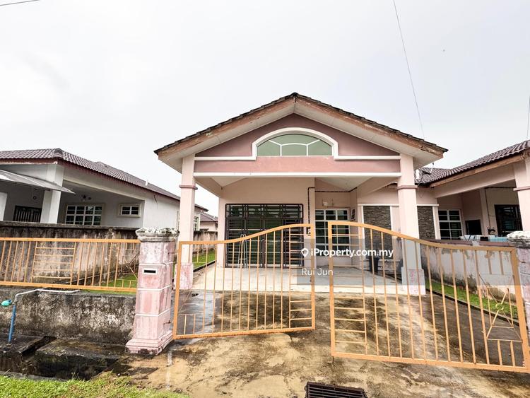 Taman Muhibbah, Merlimau for rent - RM1000 | iProperty Malaysia