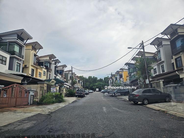 2.5-storey Terraced House for sale at Taman Bukit Serdang, Seri ...