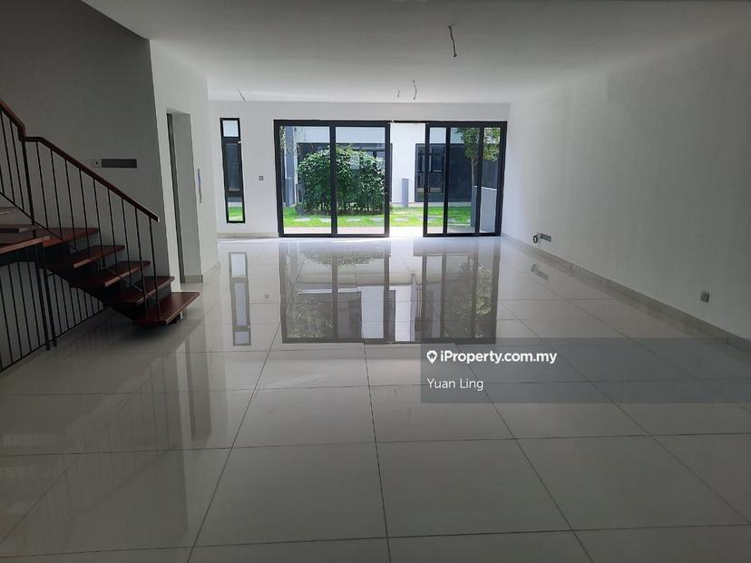 3-sty Terrace/Link House for sale at Taman Bukit Serdang, Seri ...