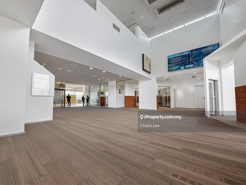 Ground and Mezzanine Main road Jalan Raja Chulan, KL City Centre, KL ...