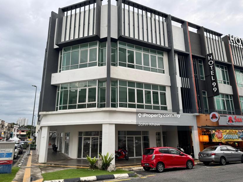 Shop for rent at Corner 3 Storey Sri Petaling, Jalan Radin Bagus, Radin ...