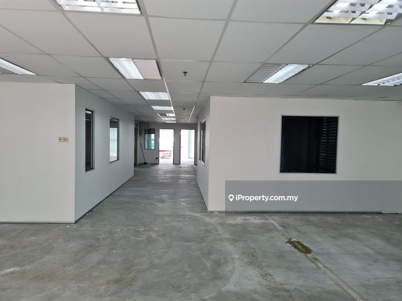Office for rent at Oasis Ara Damansara, Oasis Square - RM 5,500 per ...