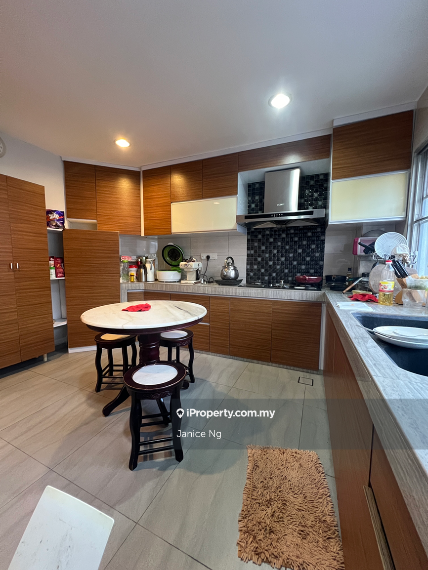 Condominium for sale at Tiara Damansara - RM 690,000 | iProperty Malaysia