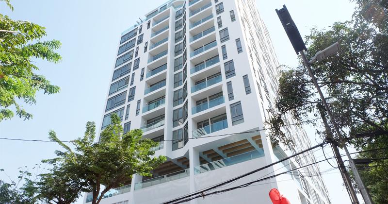 SIAMESE สุรวงศ์ คอนโด High rise บนถนนทรัพย์ ระยะ 500 เมตร จาก MRT สาม ...